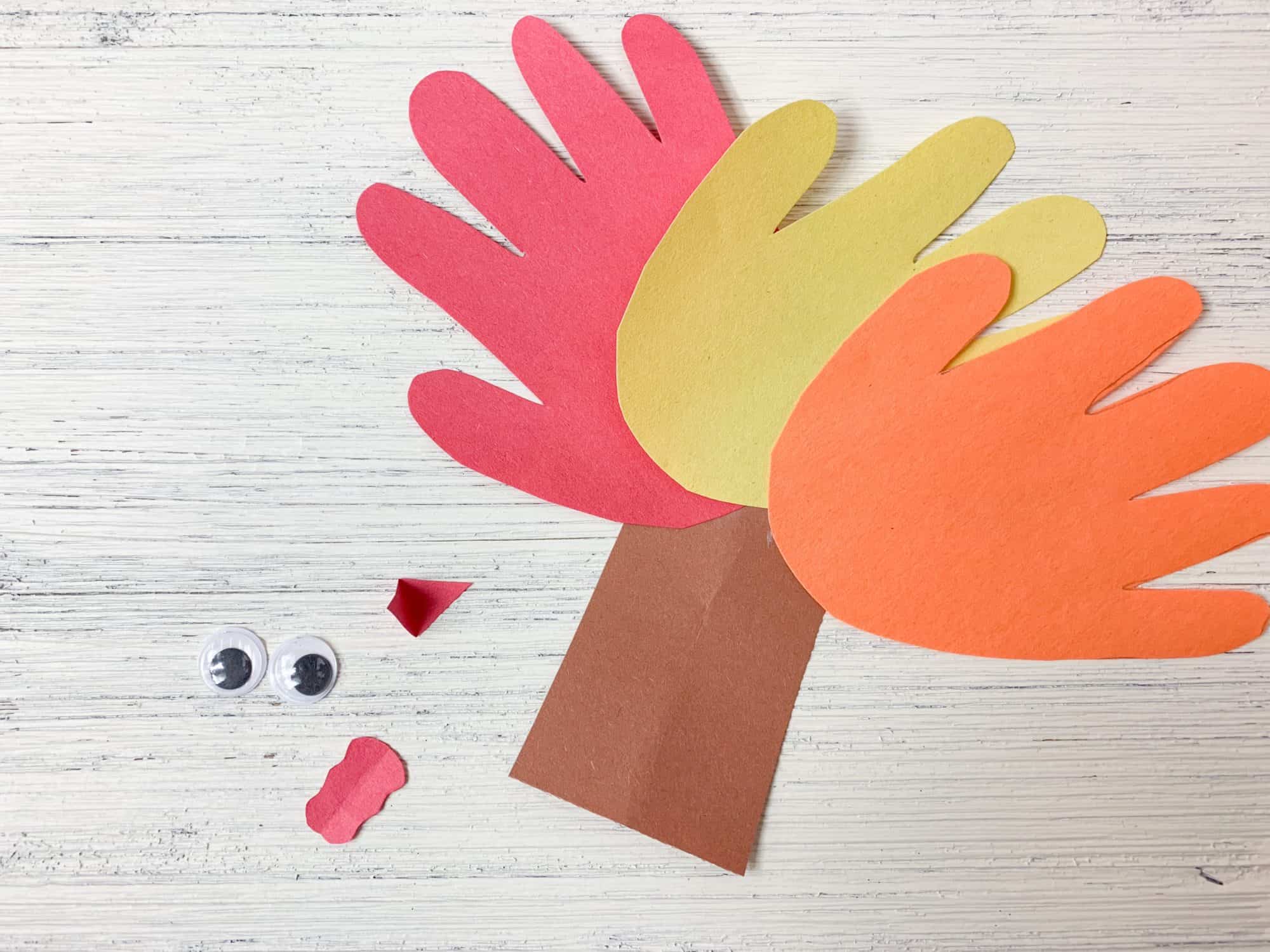 'T' is for Turkey Thanksgiving Craft - Views From a Step Stool